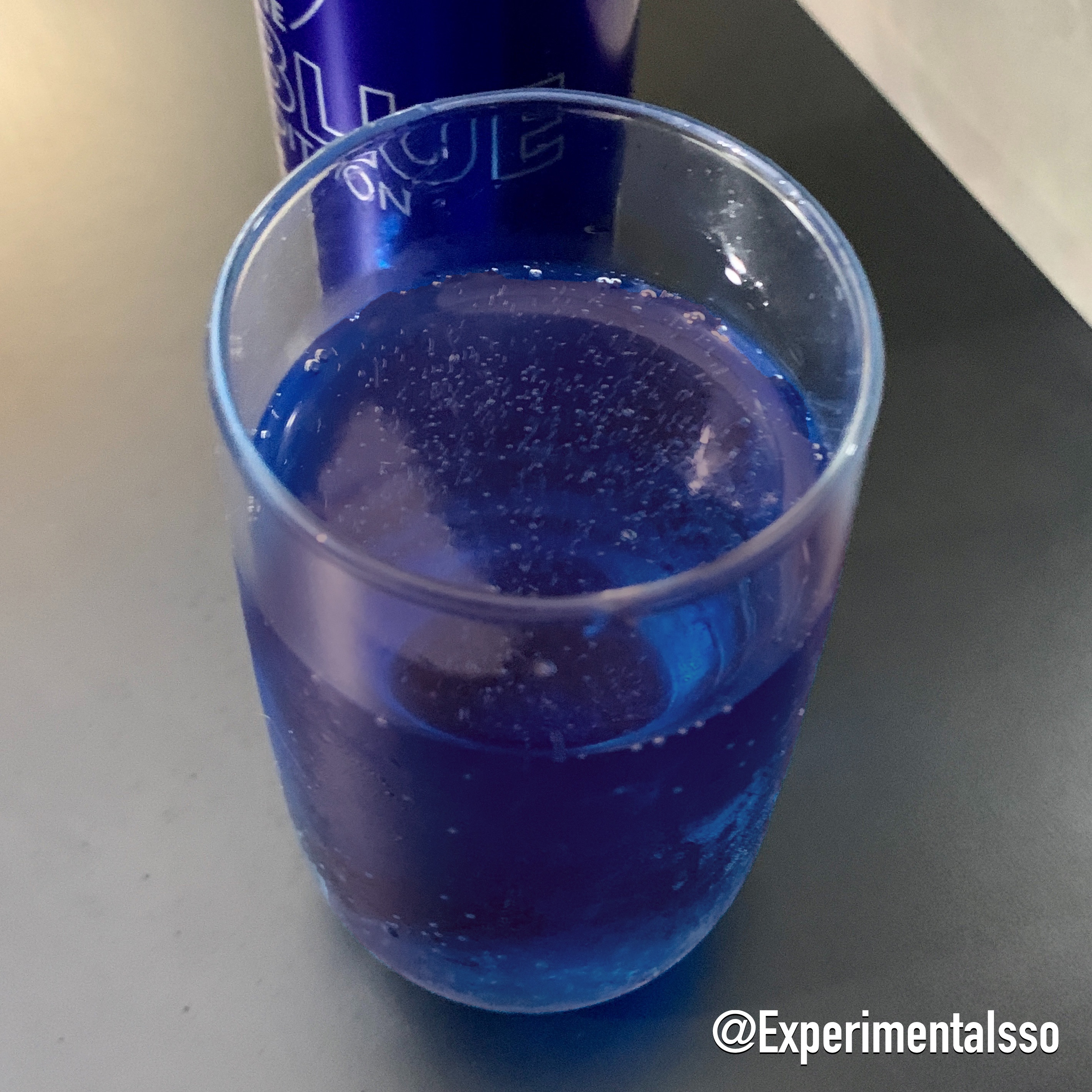 🇧🇷Red Bull – The Blue Edition – Sabor Blueberry (2017) – @ExperimentaIsso
