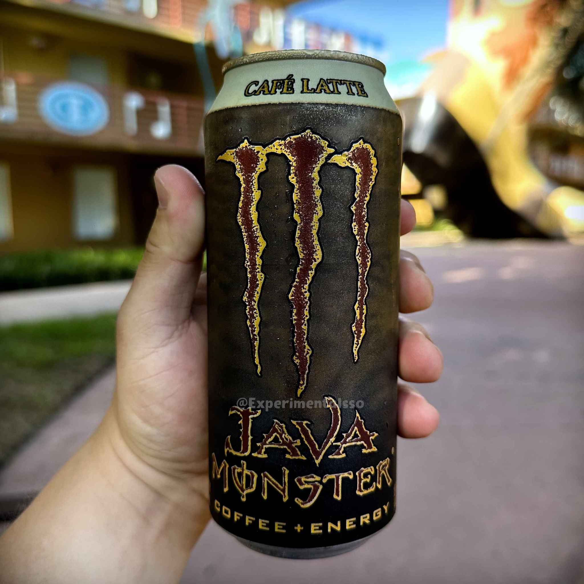 Experimentando Monster JAVA Café Latte nos Estados Unidos: Vale a Pena ...